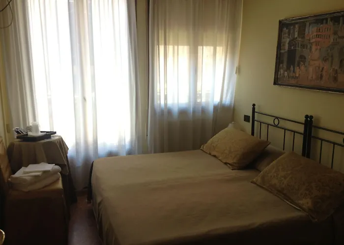 HOTEL AGLI ARTISTI, VENICE